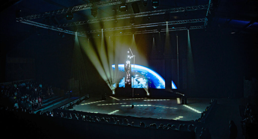 LED Performers – ©Light up your event with led performers